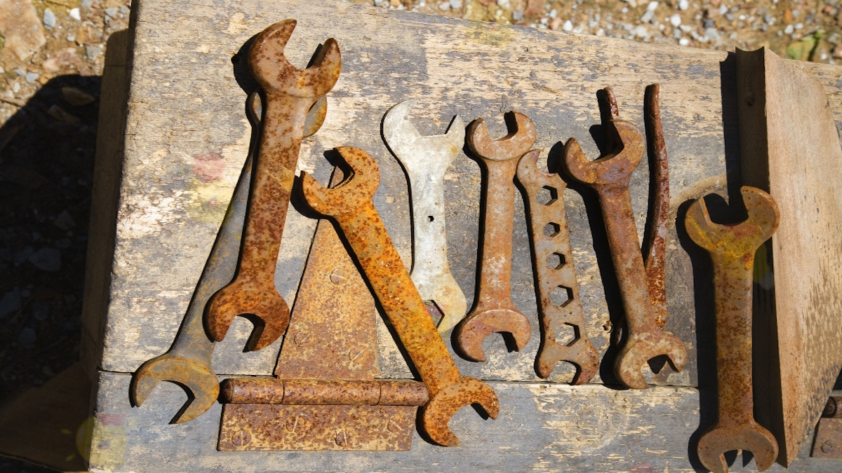 Comment Redonner Vie à ses Objets Rouillés en Métal?